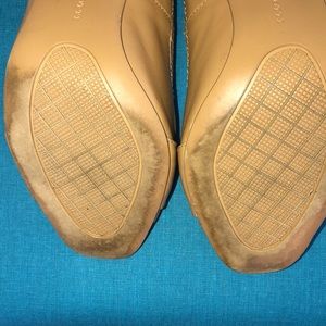 Vigotti | Shoes | Vigotti Camel Peeptoe Shoes With Woodlike Heels ...